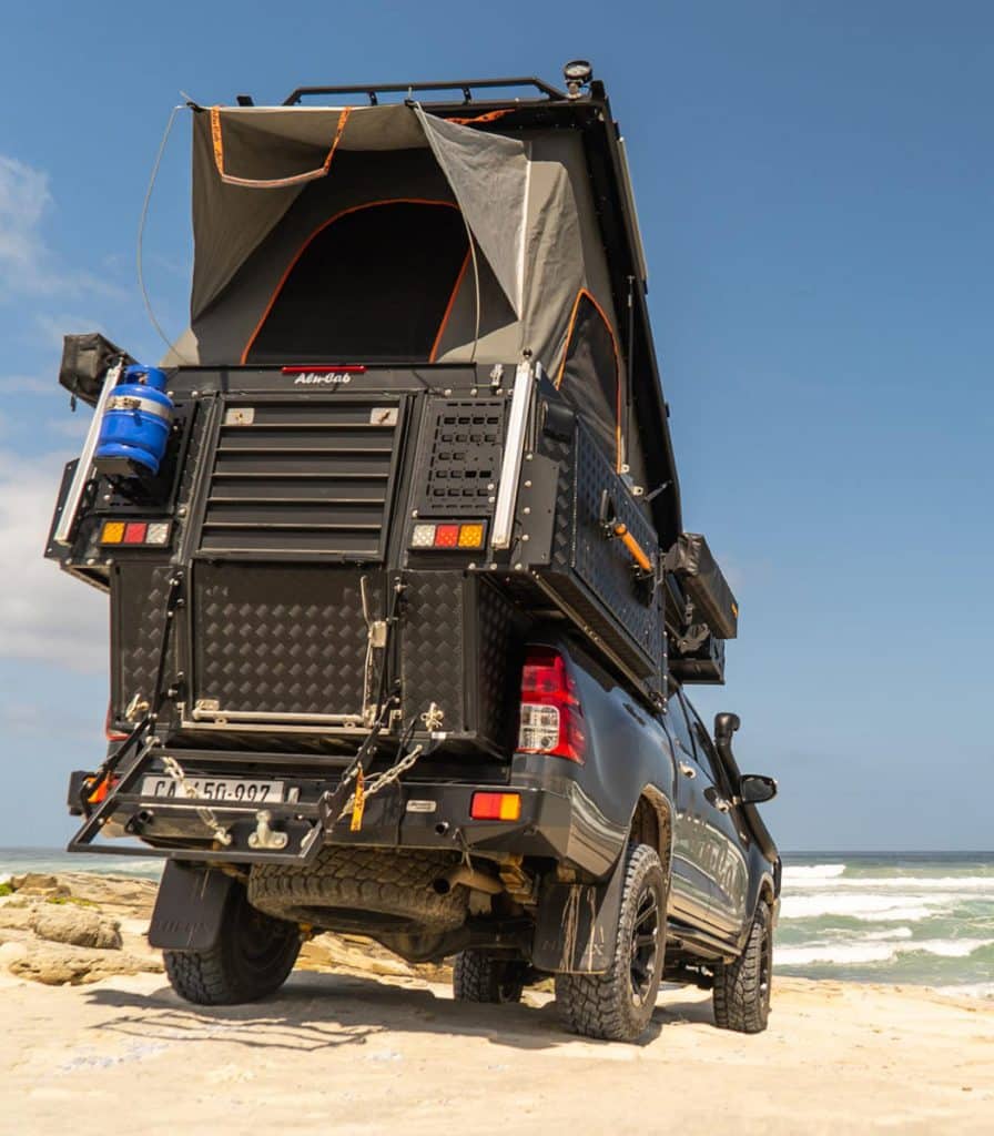 קמפר זוגי נשלף לארגז טנדר AluCab Khaya 2 Sleeper Camper - איש שטח