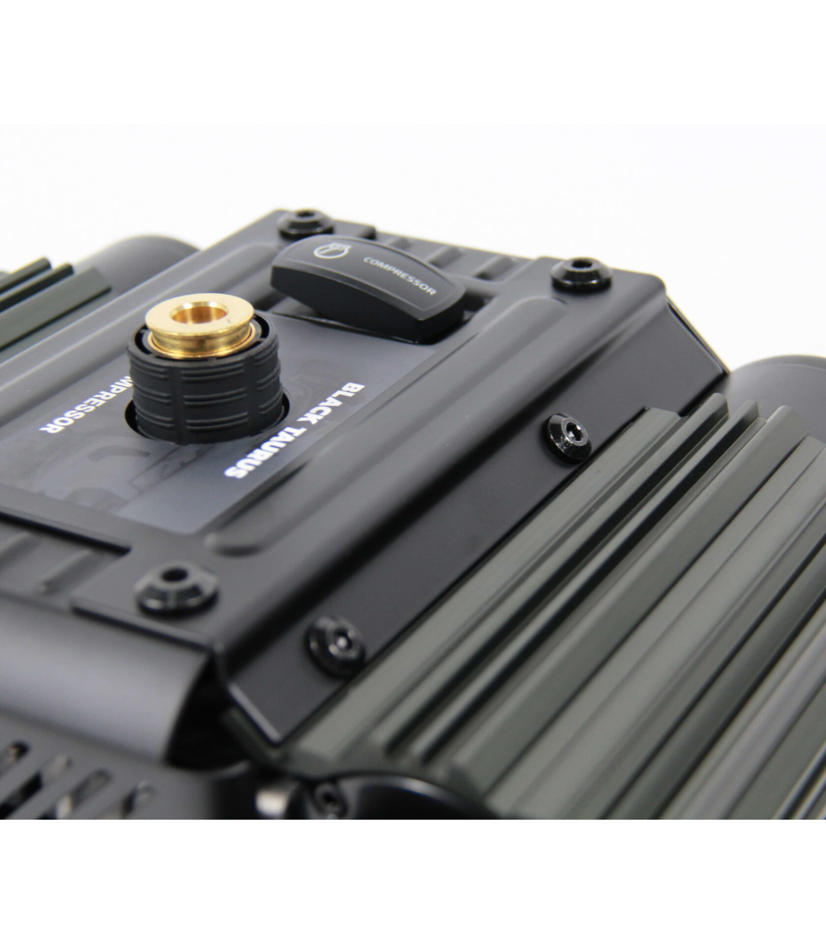מדחס ניפוח גלגלים כפול קבוע לרכב Black Taurus Twin Air Compressor 561 ...