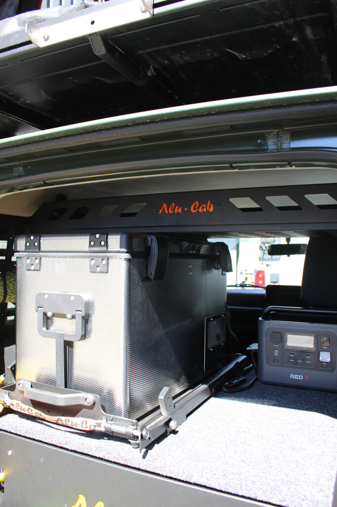 מתלה מטען לתא הנוסעים AluCab JIMNY Interior Cabin Cargo Rack - איש שטח